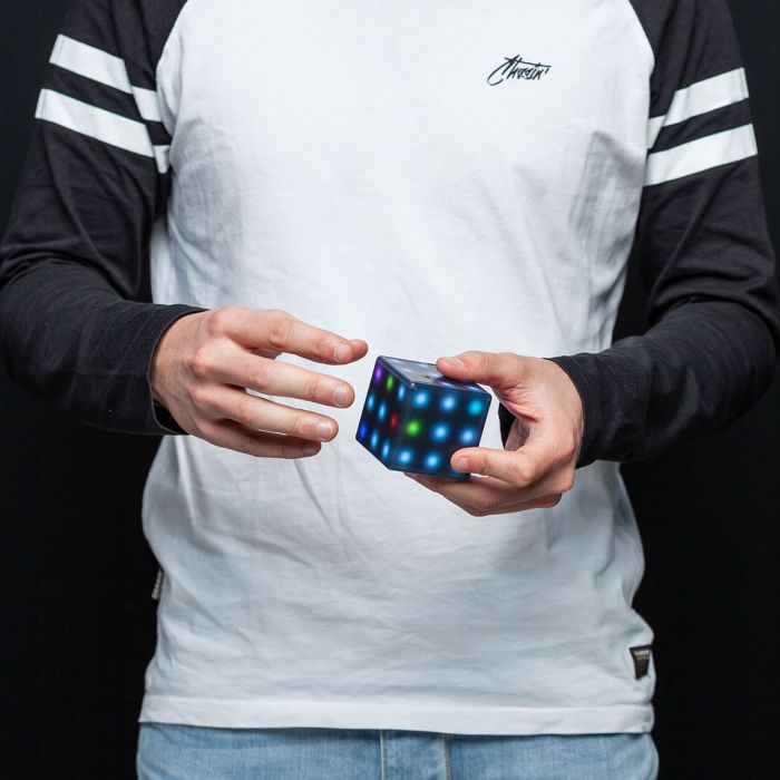 Shopping Noël – Rubik’s Futuro Cube