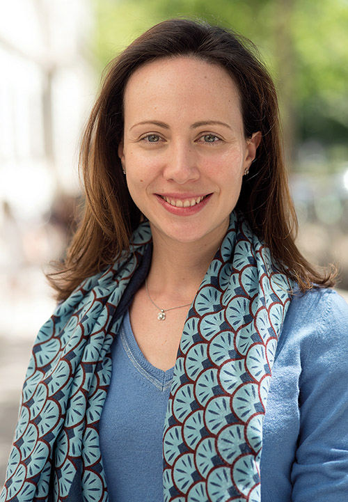 RELATIONS CLIENTS – Chargeurs • Amédée Paris – La révolution de la ...