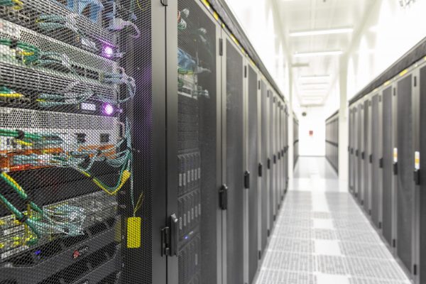Orange ouvre deux nouveaux datacentres en France